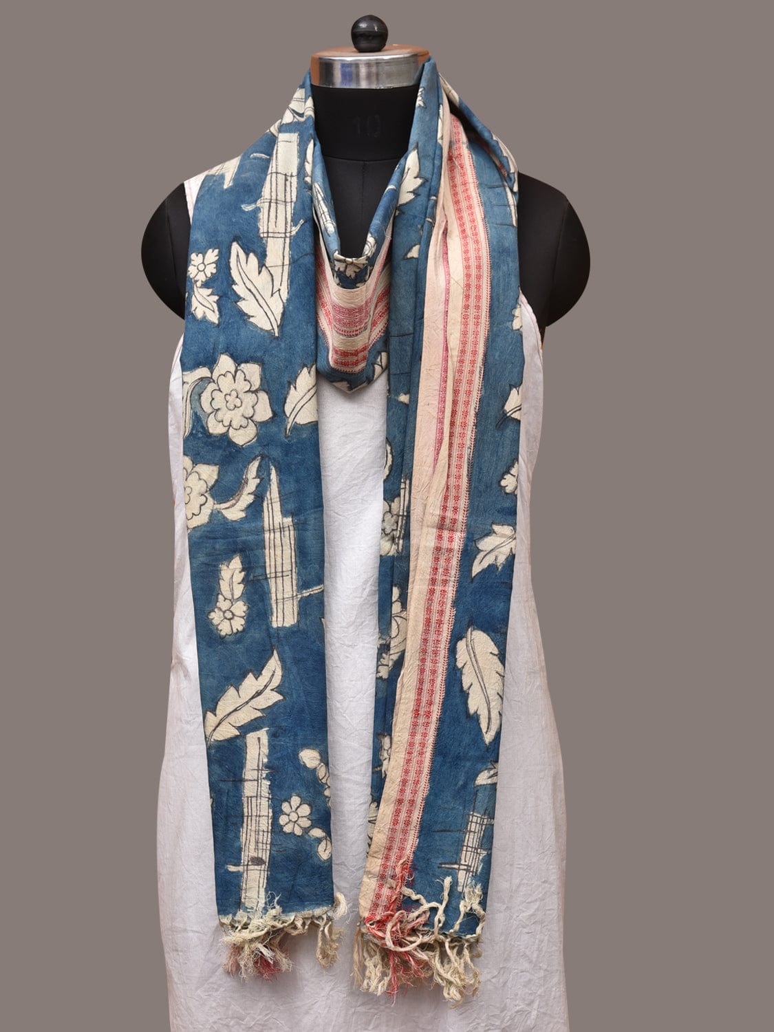 Buy Blue Kalamkari Hand Painted Cotton Handloom Dupatta with Leaves and ...