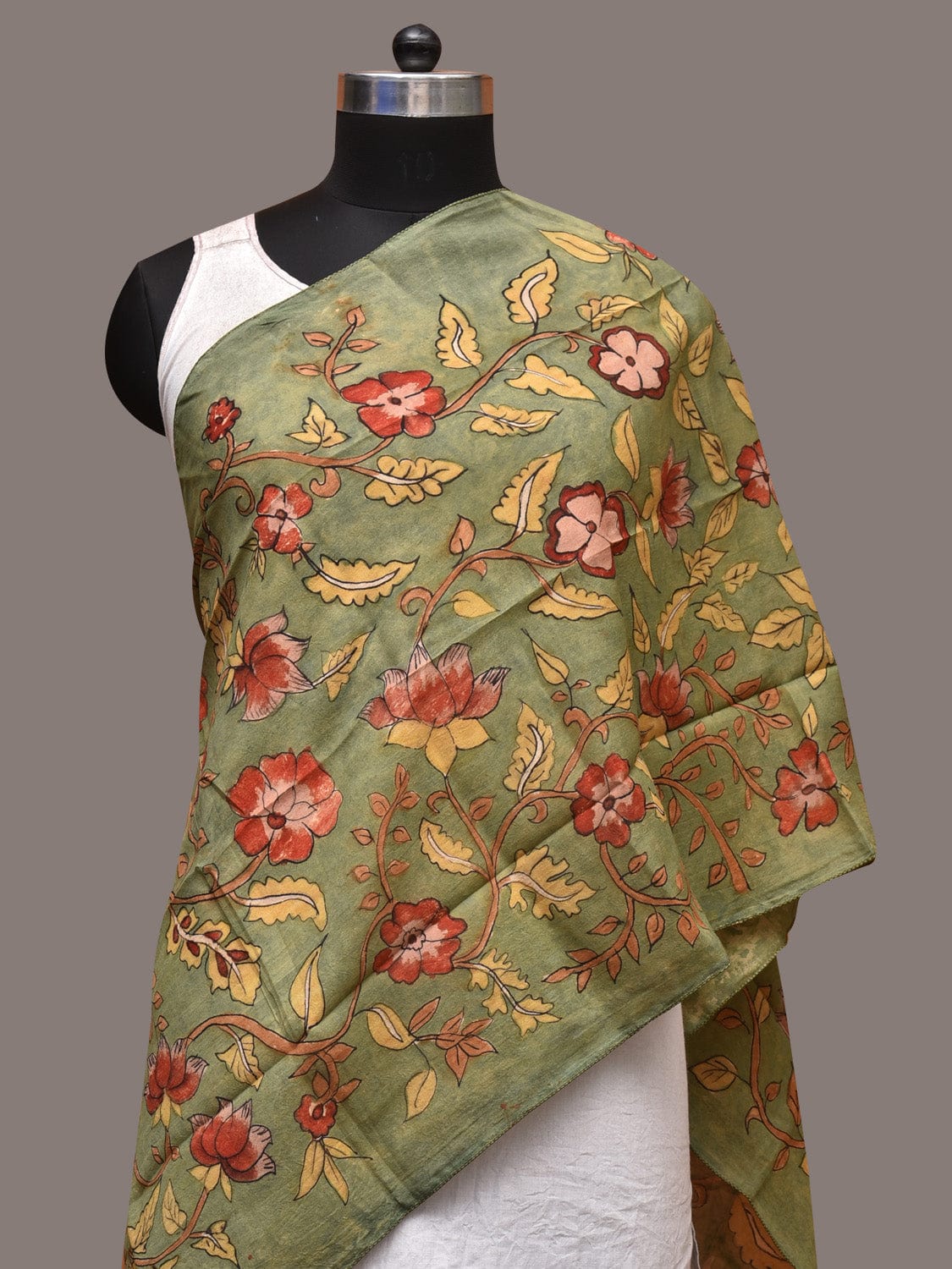 Buy Green Kalamkari Hand Painted Sico Stole with Floral Design - Global ...