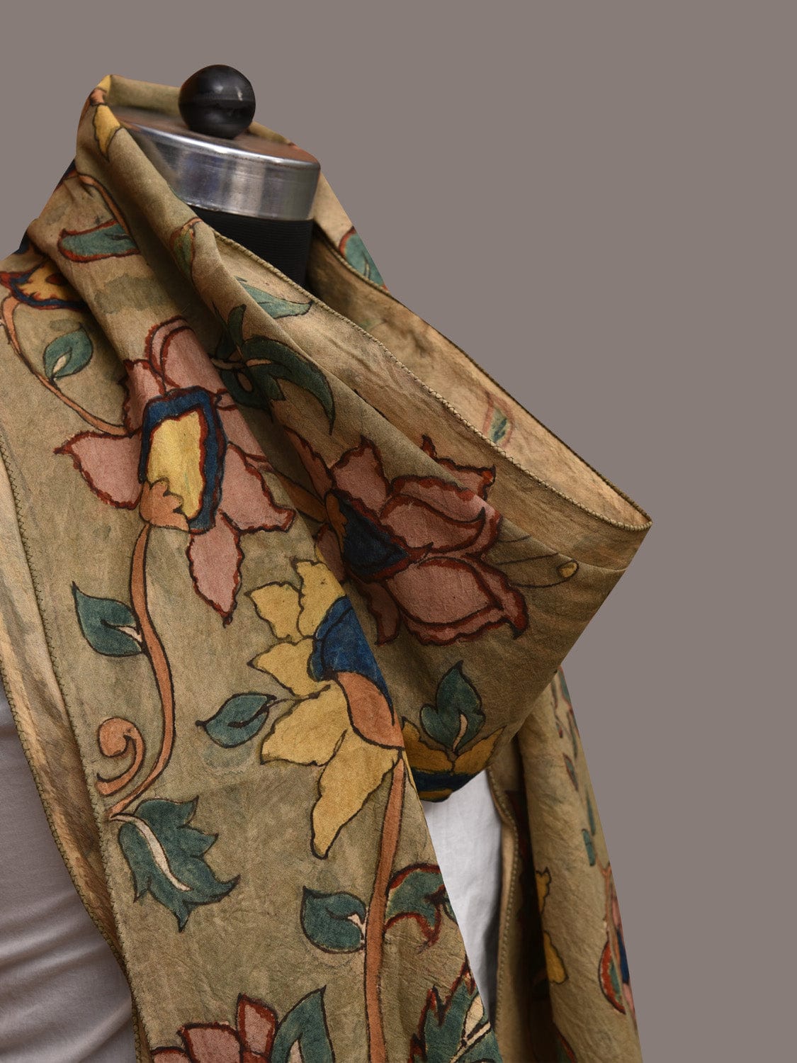 Buy Light Green Kalamkari Hand Painted Sico Stole with Floral Design ...
