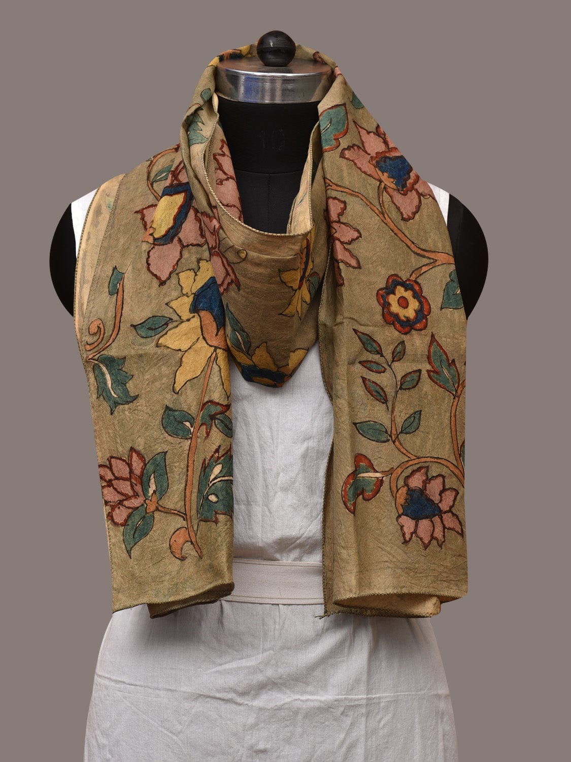 Buy Light Green Kalamkari Hand Painted Sico Stole with Floral Design ...