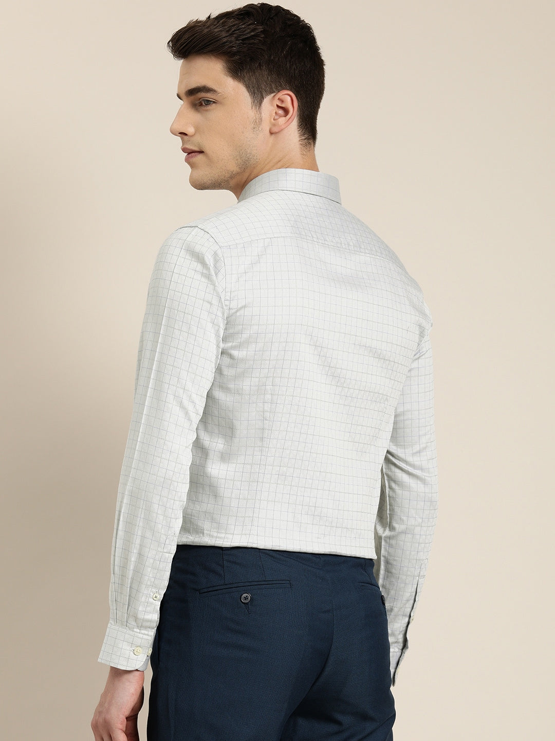 INVICTUS Men Grey & Blue Slim Fit Self Design Sustainable Formal Shirt