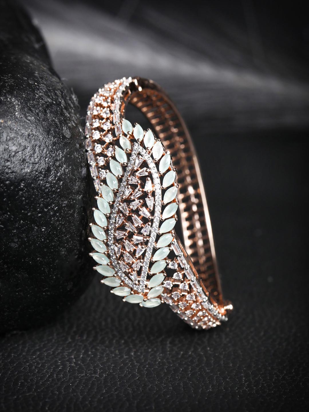 Priyaasi bracelet store