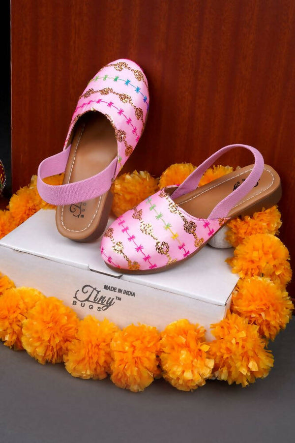 Buy Tiny Bugs Girls Embroidered Strap Ethnic Jutis-Pink Online at Best ...