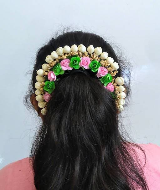 Beautiful Multicolor Rose Gold Gajra